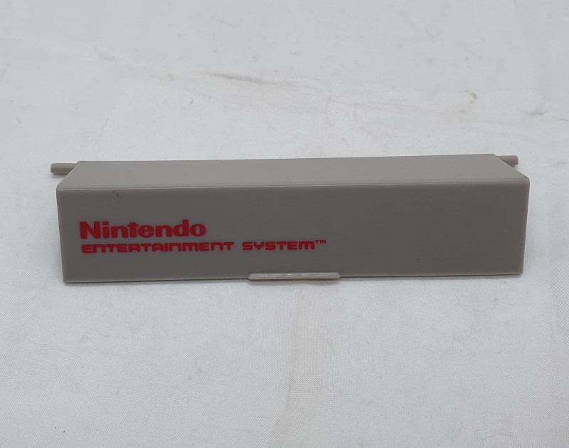 Nintendo Entertainment System (NES) Grey | 046000122941 | Cash Converters