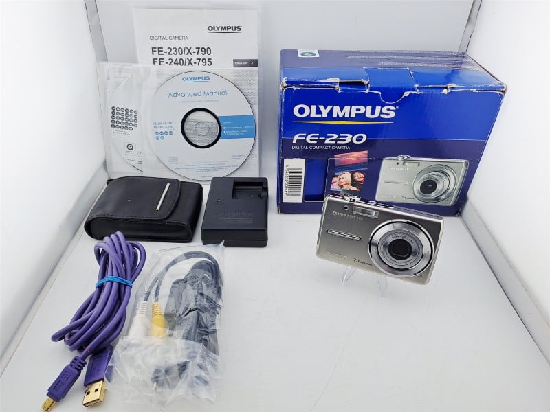 Olympus 7.1Mp Compact Fe-230 7.0 Mp Silver | 030200224062 | Cash Converters