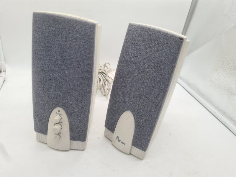 Genuis White | 044400075688 | Cash Converters