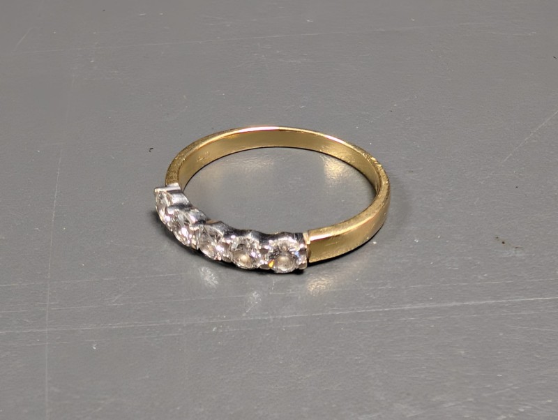 18ct Metal Ladies Ring With Stone SizeM | 016500265966 | Cash Converters