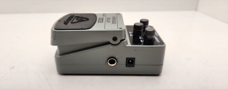 Effects Pedal Behringer Vintage Delay Grey | 019600265711 | Cash Converters
