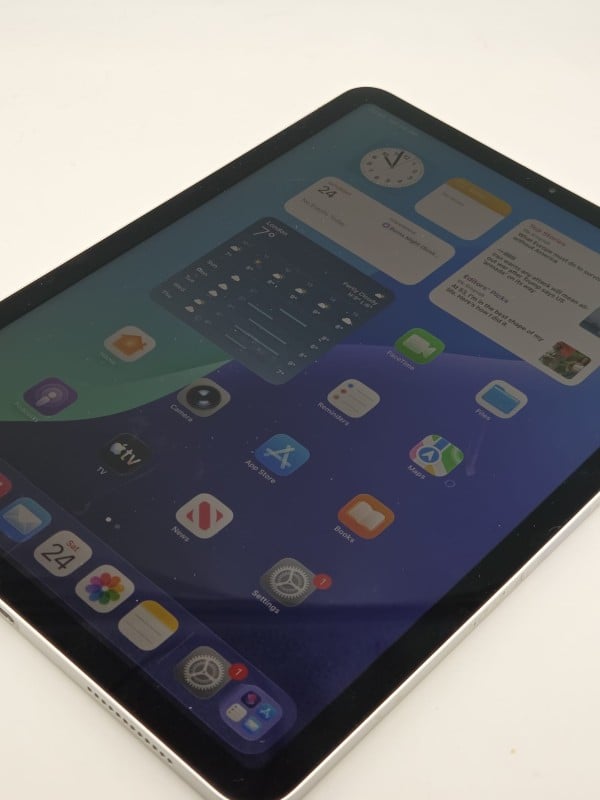 Apple iPad Air 4th Gen 64GB Wi-Fi | 041500148434 | Cash Converters