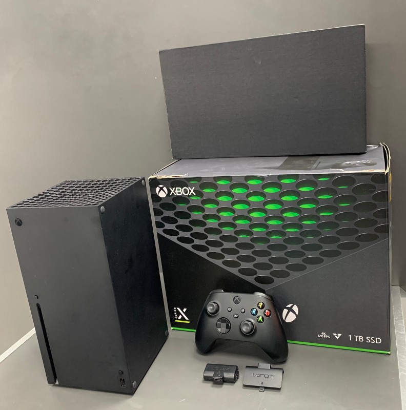 Xbox Series X With Box And One Controller Xbox Series X Black ...
