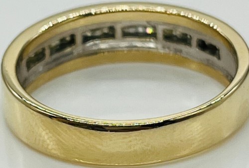 9Ct Full Hallmark Millennium With Line Of Diamonds Yellow Gold Unisex ...