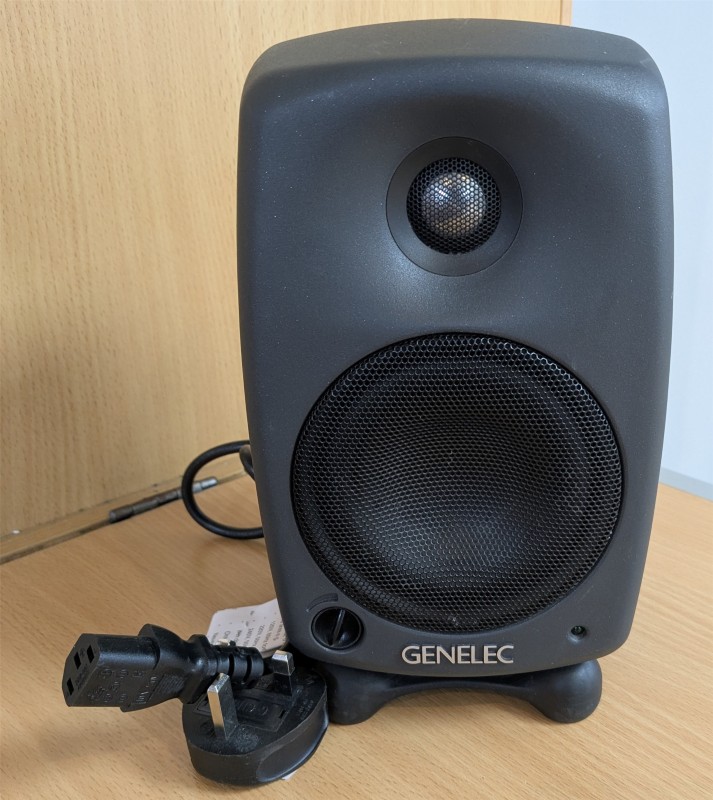 Stereo Speakers Genelec 8020A Compact Biamplified Active Studio Monitor ...