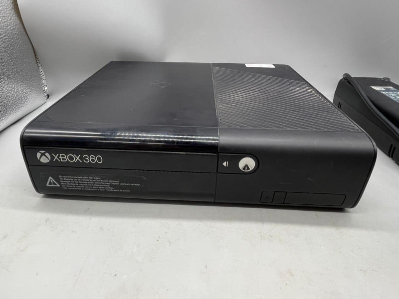 Xbox Console Only 500GB Xbox 360 S | 031900098070 | Cash Converters
