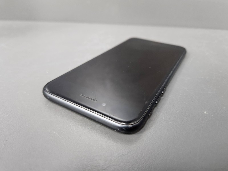 Apple iPhone 7 Mn8x2b/A A1778 32GB Black | 049500125658 | Cash Converters