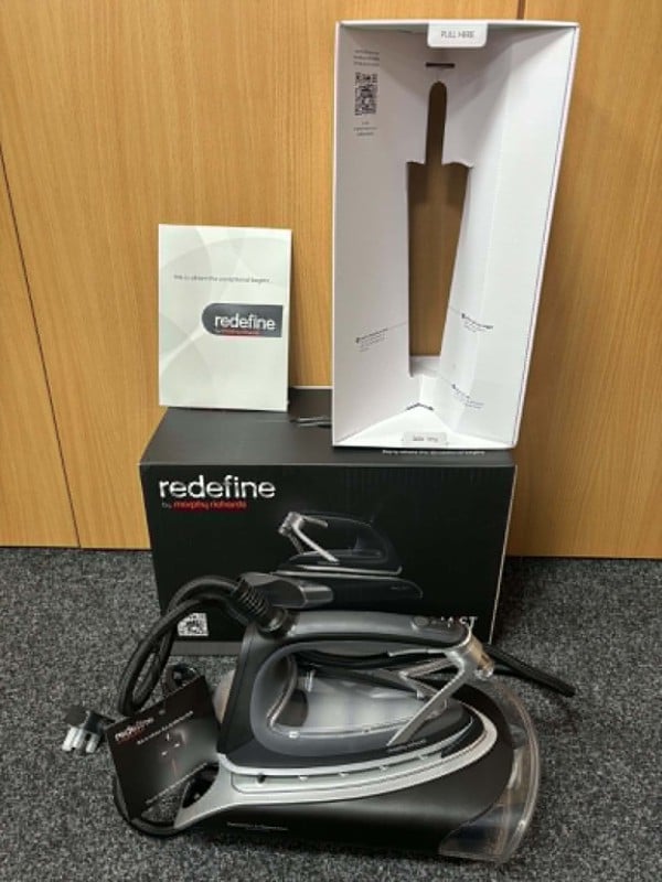 Steam Iron Morphy Richard Redfine Steam | 027700183264 | Cash Converters