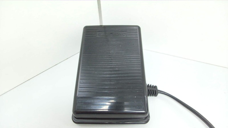 Sewing Machine Singer Tradition 2250 Boxed With Pedal | 020800220025 ...