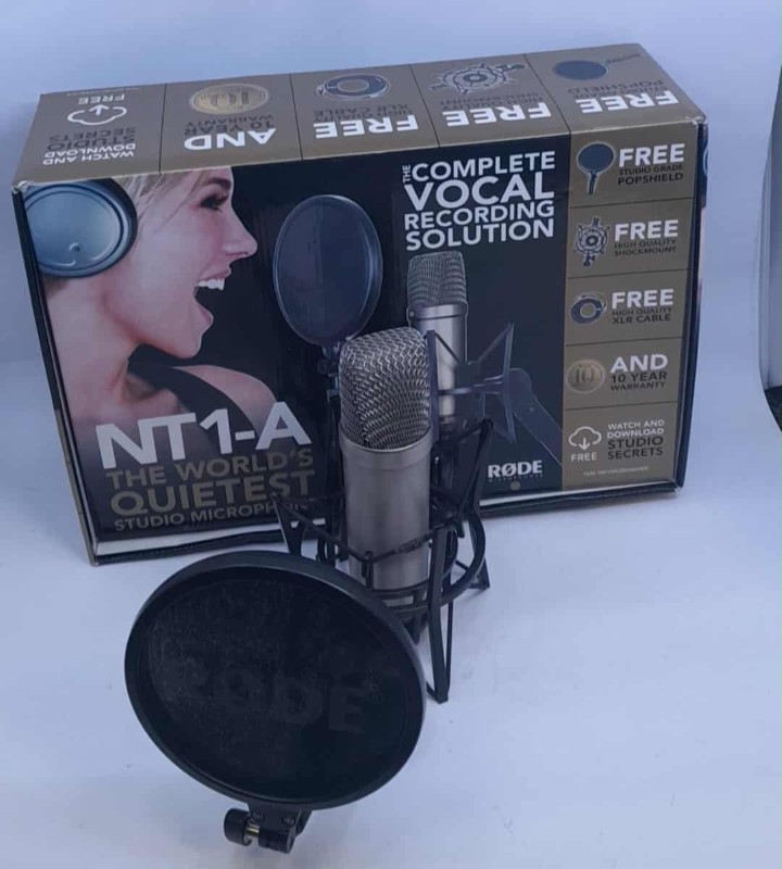 Rode Nt1-A Cardioid Condenser Microphone, Large Diaphragm, Silver Black ...