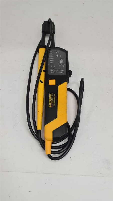 Voltage & Continuity Tester Fluke T90 | 019300243645 | Cash Converters