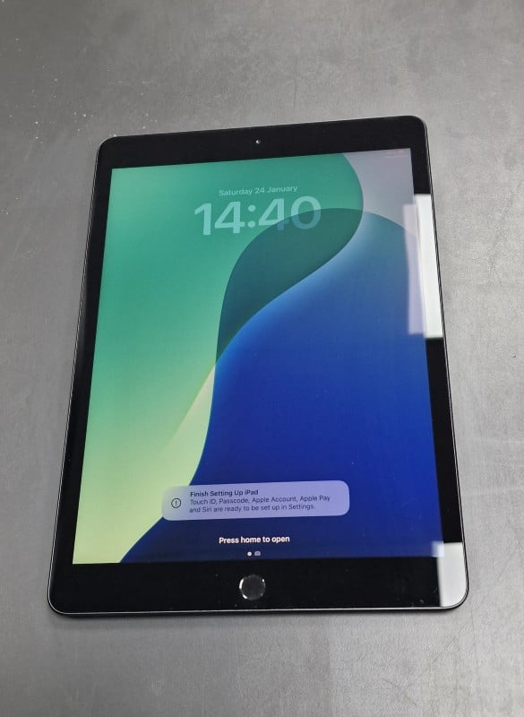 Apple iPad 7th Gen 32GB / Wi-Fi Grey | 017900195723 | Cash Converters