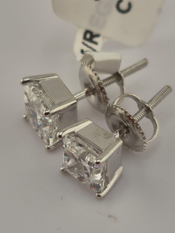 9ct Princess Cut Diamond Studs / Earring Pierced 1.4G | 030100264768 ...