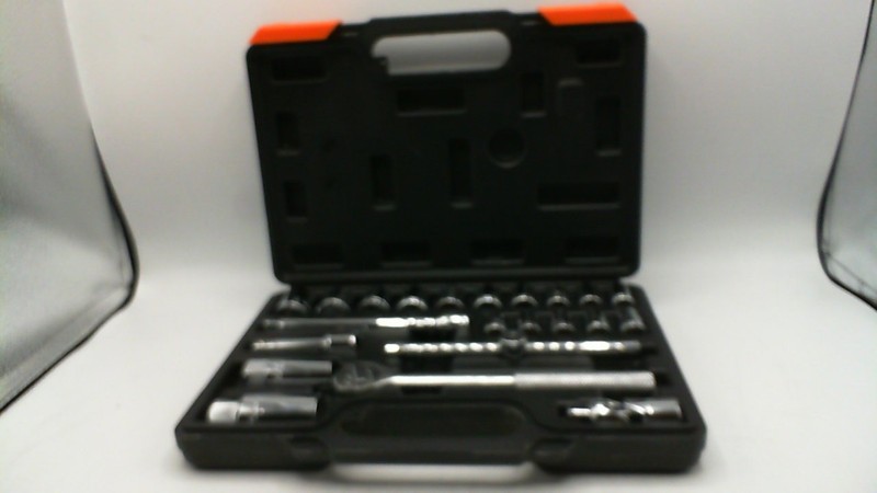 Challenge Socket Wrench Set Silver | 044600120325 | Cash Converters