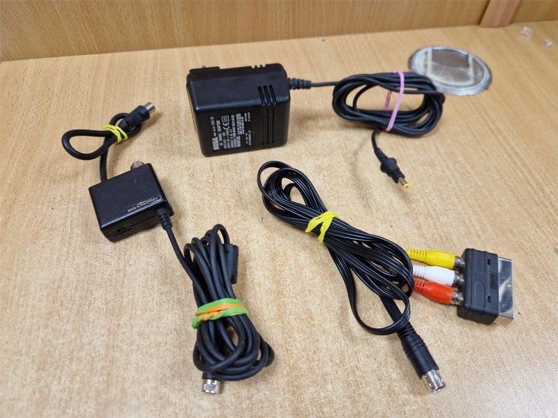 Sega Mega Drive II Black | 020000153400 | Cash Converters