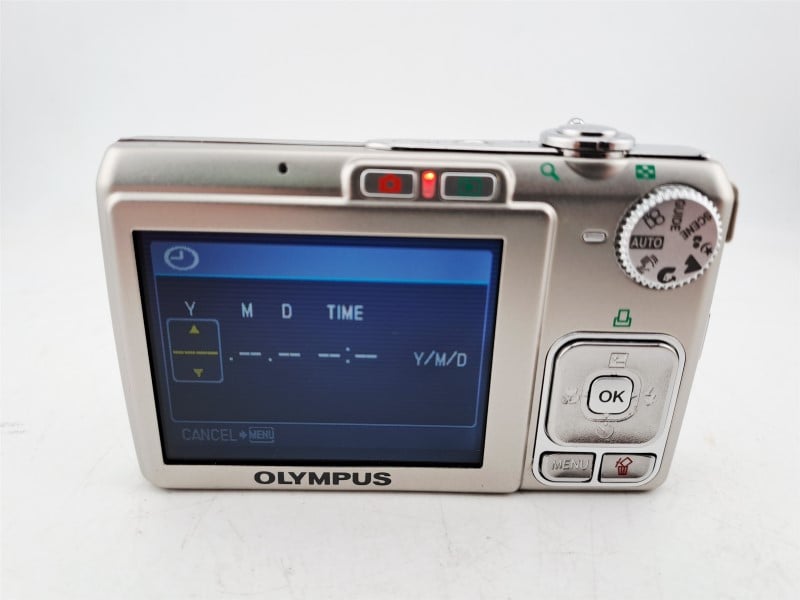 Olympus 7.1Mp Compact Fe-230 7.0 Mp Silver | 030200224062 | Cash Converters