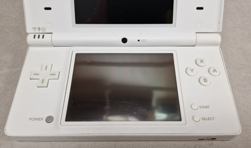 Super Nintendo White | 035000158602 | Cash Converters