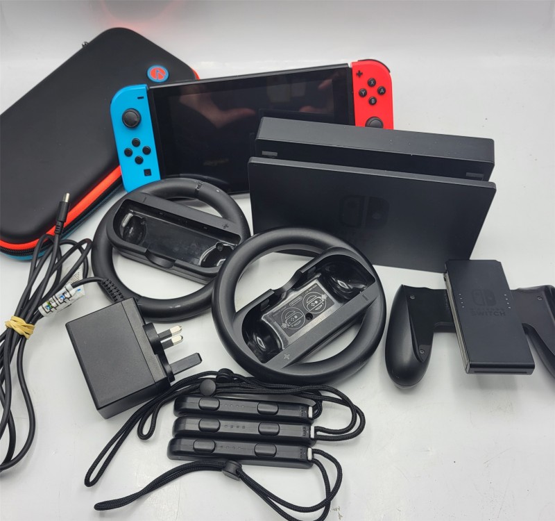 Nintendo Switch Red | 026800194815 | Cash Converters