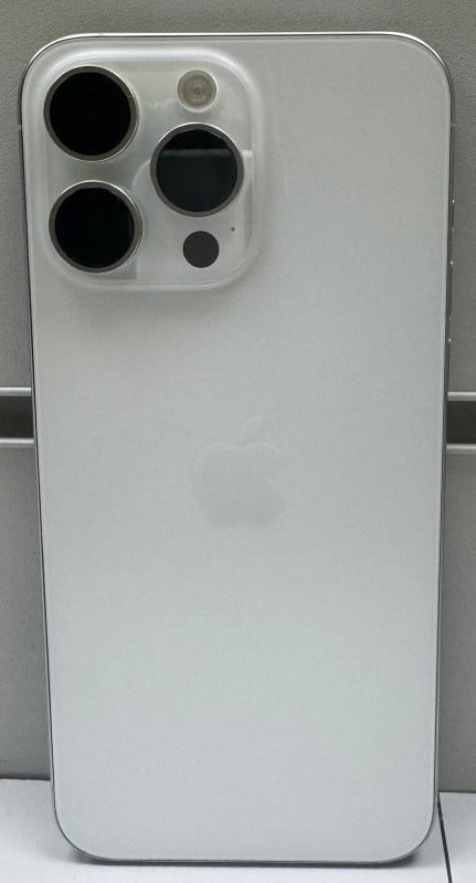 apple-iphone-15-pro-max-unlocked-256gb-75-bh-256gb-black