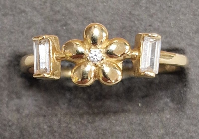 14ct Flower Yellow Gold Ladies Ring Size O½ | 035000158530 | Cash ...