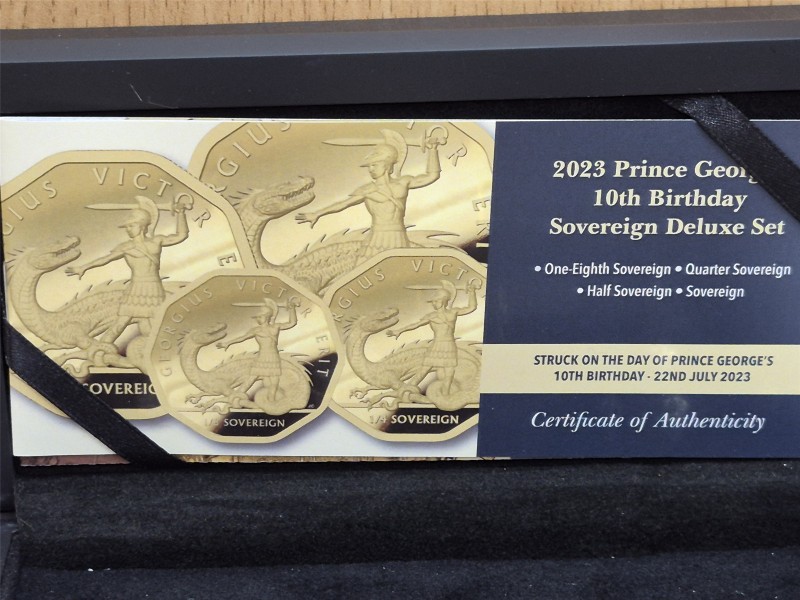 Prince George Birthday Sovereign Deluxe Set Yellow Gold Gold Coin 15G ...