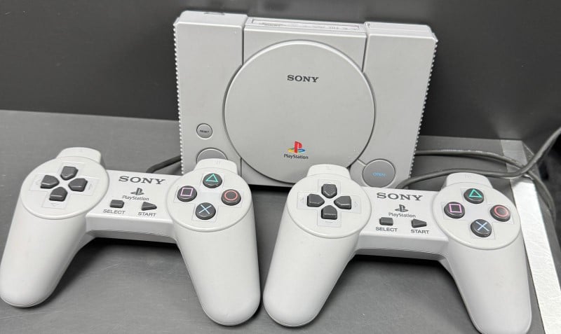 Playststion Mini Classic Playstation Green | 016500275772 | Cash Converters