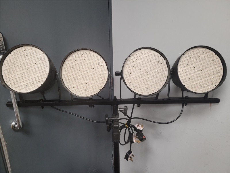Equinox X 4 Lights With Stand | 021600158276 | Cash Converters