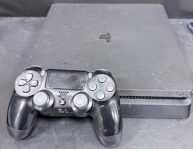 Sony Playstation 4 Slim 500GB Black | 056600074520 | Cash Converters