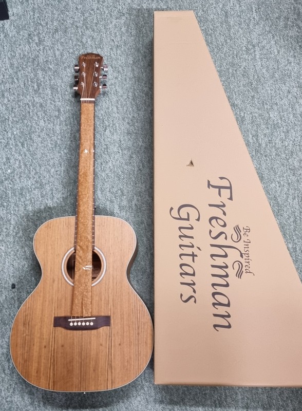Acoustic Guitar Freshman Wal06 Walnut - Brand New | 058000022384 | Cash ...