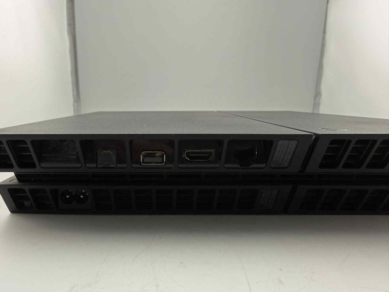 Playstation (With Pad) Playstation 4 500GB Black | 030200223689 | Cash ...