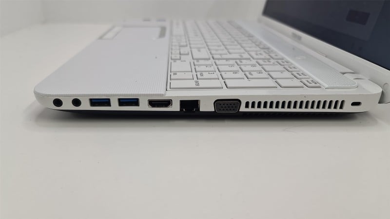 Toshiba` Satellite L850-1Lk Intel Core i3-2312M 8GB 700GB White ...