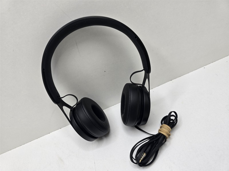 Beats Ep On-Ear Wired Headphoens Black | 020400227498 | Cash Converters