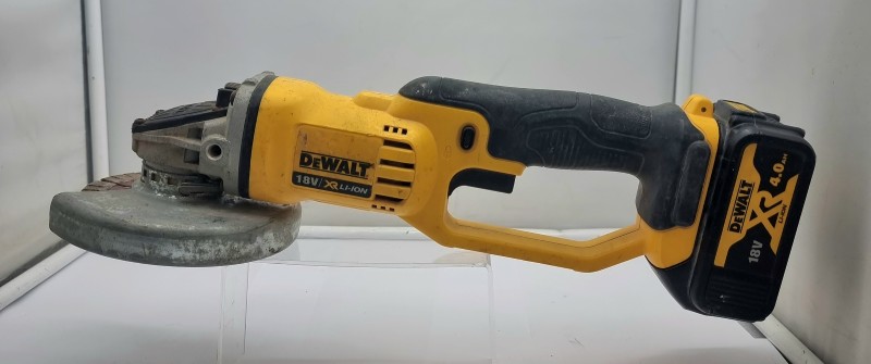 Dewalt Dcg412 | 021000143631 | Cash Converters