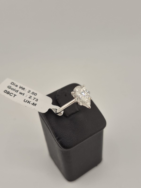 9ct Pear Cut Solitaire Ring / Ring Size M | 030100264747 | Cash Converters