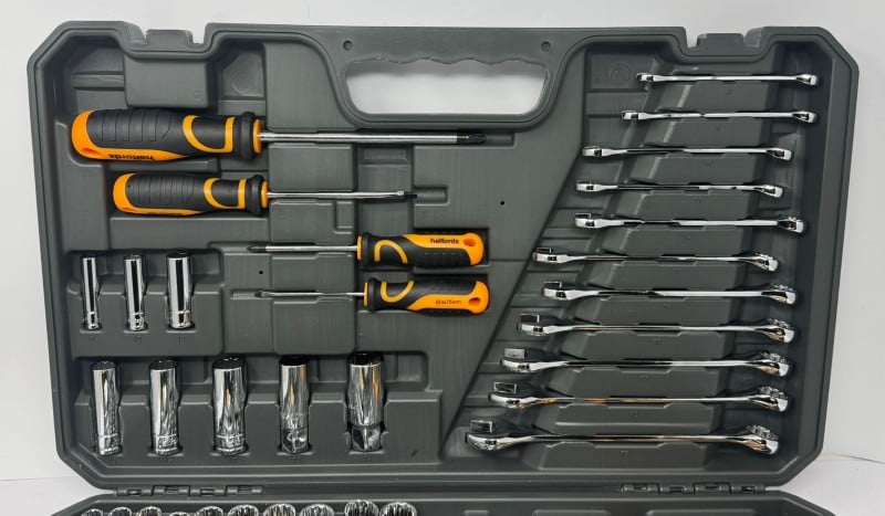 Halfords Garage Tool Kit 92 Piece Tool Kit Orange | 046600090001 | Cash ...