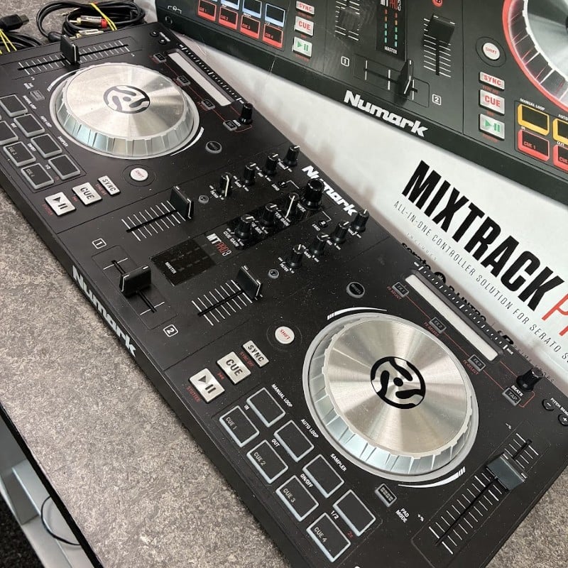 Numark Mixtrack | 049600120926 | Cash Converters