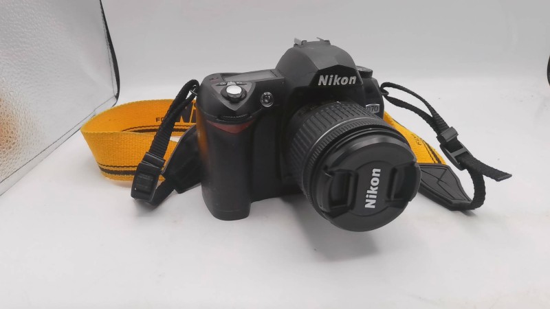 Nikon Digital Camera D70 Black | 026800195131 | Cash Converters