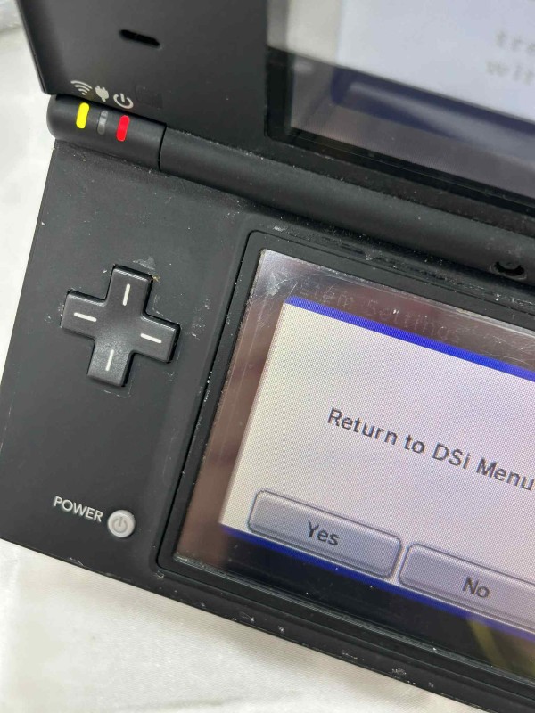 Nintendo Dsi Black | 046000127034 | Cash Converters