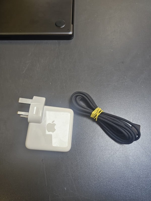 Apple Macbook Pro 16,1 M4 16GB 512Gbssd M4 16GB 2024 Blue ...