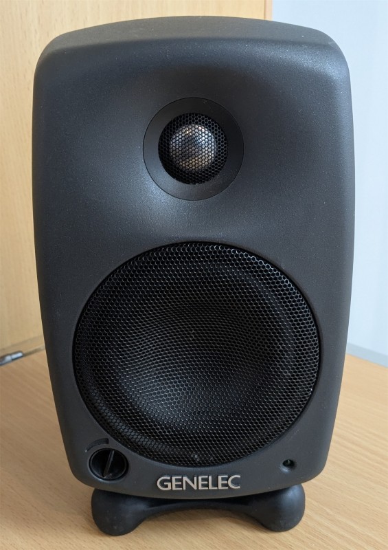 Stereo Speakers Genelec 8020A Compact Biamplified Active Studio Monitor ...