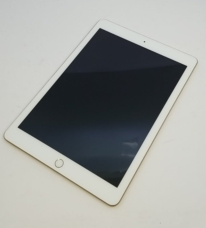 Apple iPad 5th Gen 32GB Black | 030600168665 | Cash Converters