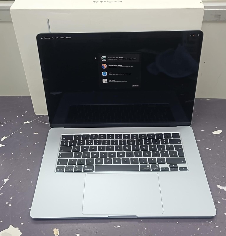 Apple Macbook Air 2025 15 Inch M4 Processor / 16GB Ram / 256GB SSD M4 ...