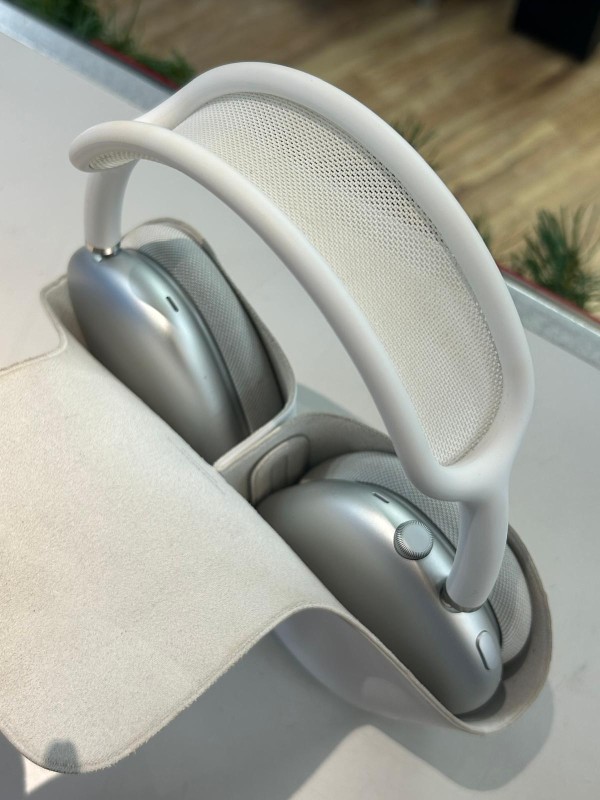 Apple Airpod Max White | 015500378627 | Cash Converters