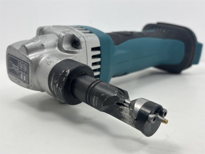 Makita Djn161 Nibbler (Body Only) | 015700308042 | Cash Converters