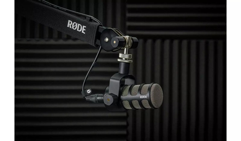 Rode Podmic Dynamic Podcasting Microphone With Integrated Swing Mount ...