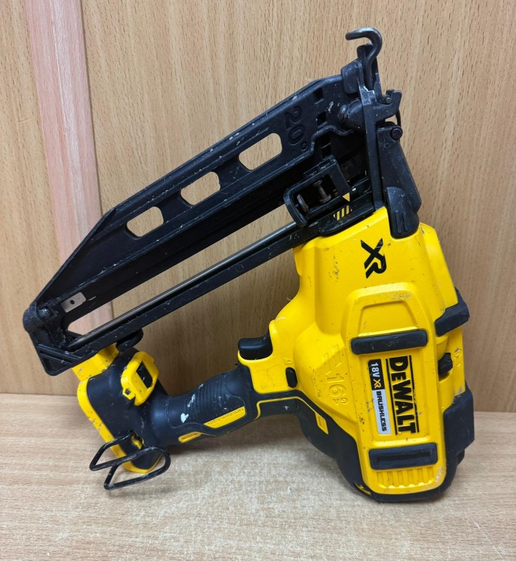 Nail Gun Dewalt Dcn660 | 046500124406 | Cash Converters