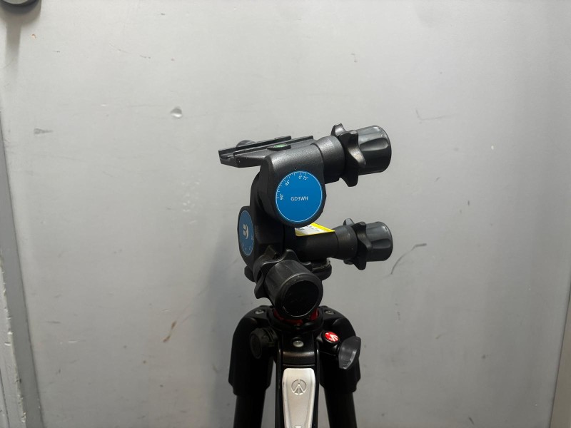 Manfrotto 055 Black | 046800069694 | Cash Converters