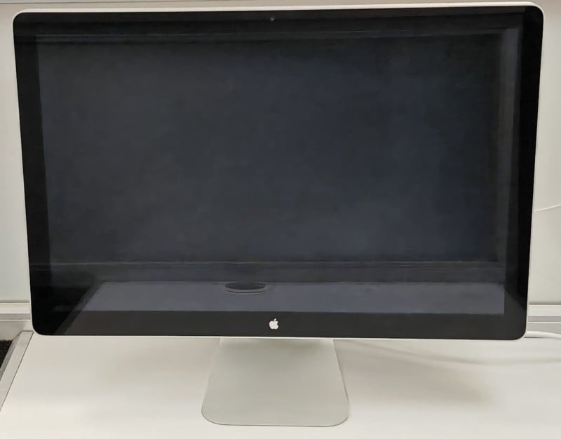 Apple 24" Cinema Display A1267 Silver | 048800232043 | Cash Converters