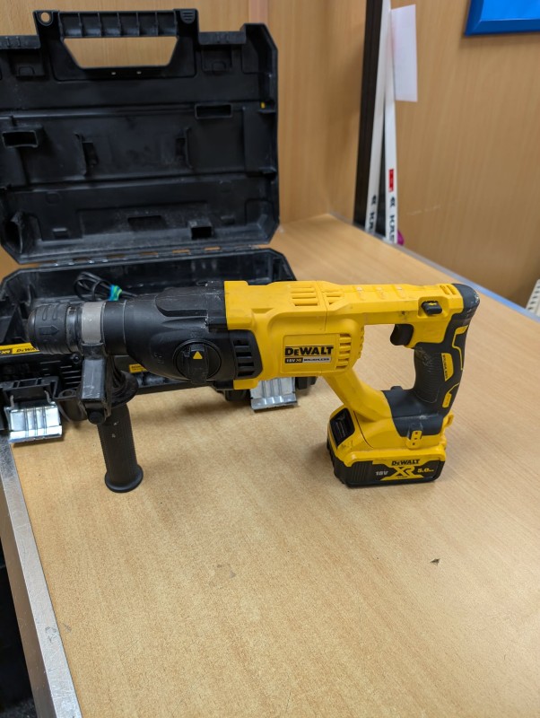 Dewalt Dch033 18V Brushless Hammer Drill With 2X Batteries ...