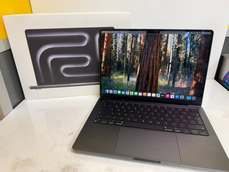 Apple A3401 M4 Pro Chip 24GB Memory 512GB Storage 14" 2024 Black ...